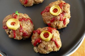 Creepy Eyeball Meatballs: Festive Halloween Food - West Via Midwest